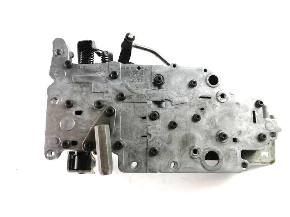 Cuerpo de válvula usado Lock-up con 3 tubos A413 A470 A670 — Sun ...